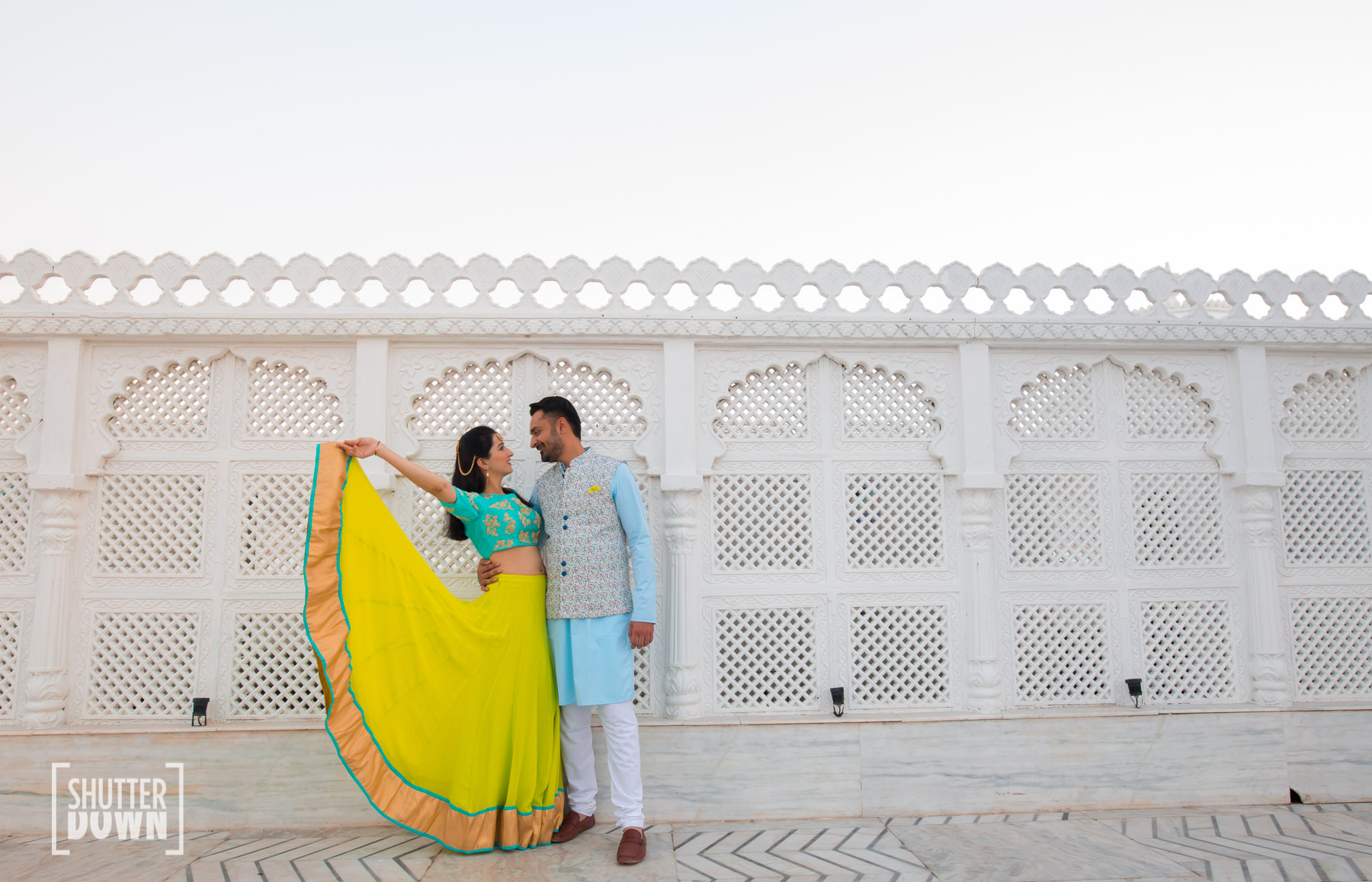 Pretty Udaipur Pre-Wedding Shoot With A Fab Makeover At Lakmé Salon ...