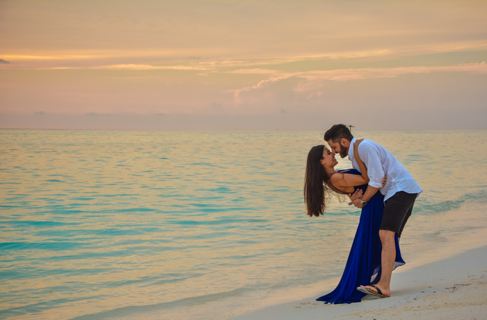 7 Unique Honeymoon Destinations For Winter Weddings! | WedMeGood