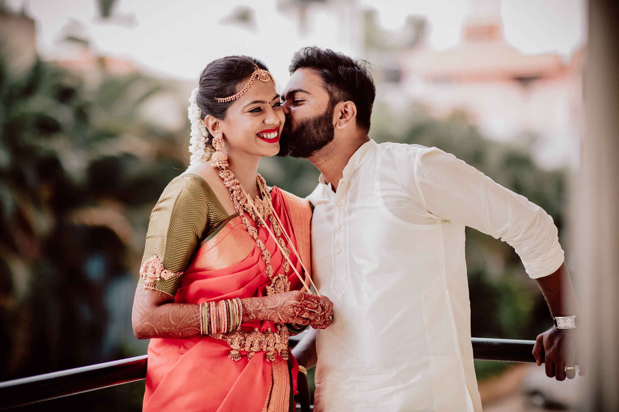 A Minimalist Lockdown Wedding With A Temple Ceremony | WedMeGood