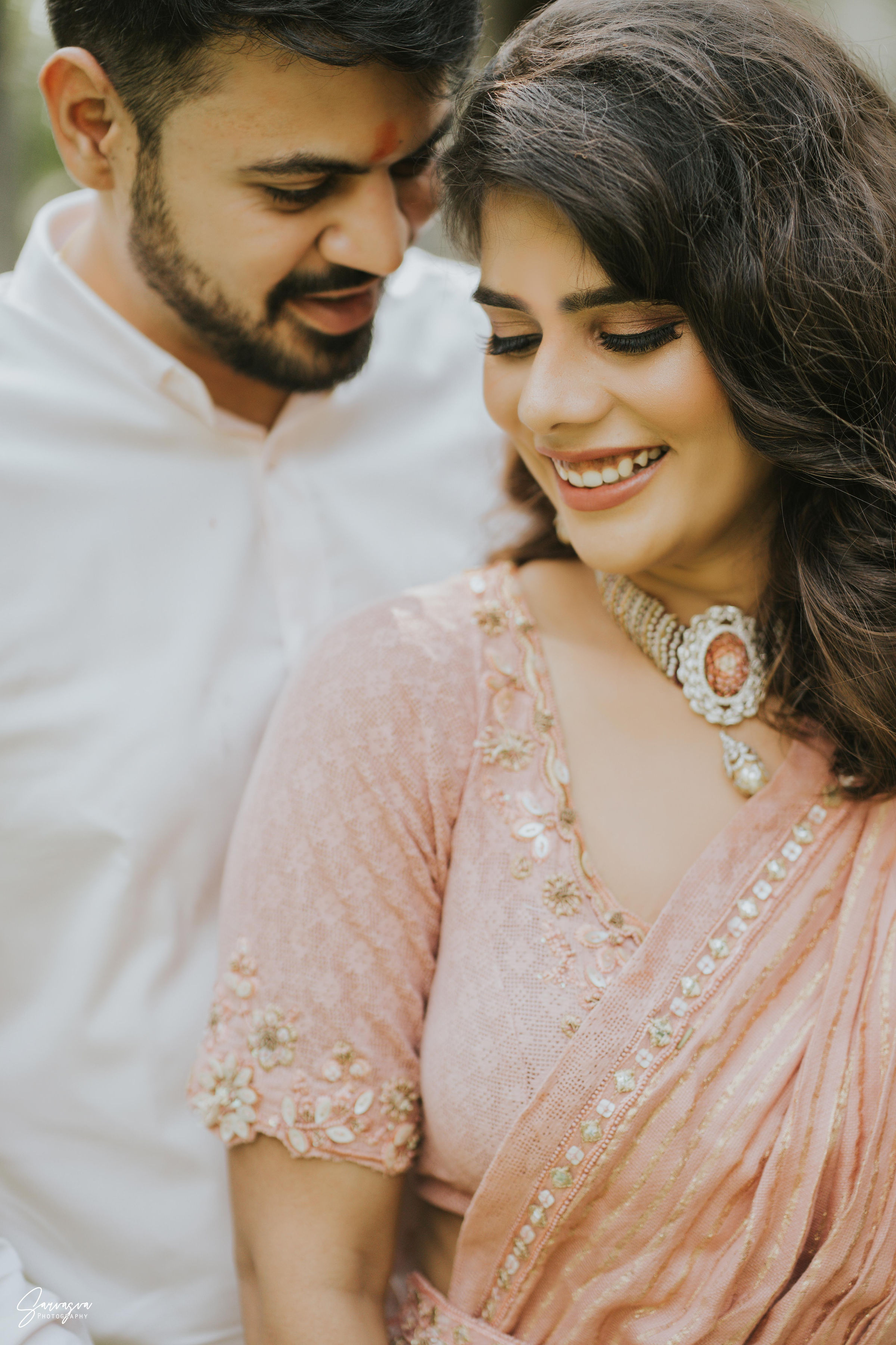 Intimate Home Roka With Stunning Décor Details | WedMeGood