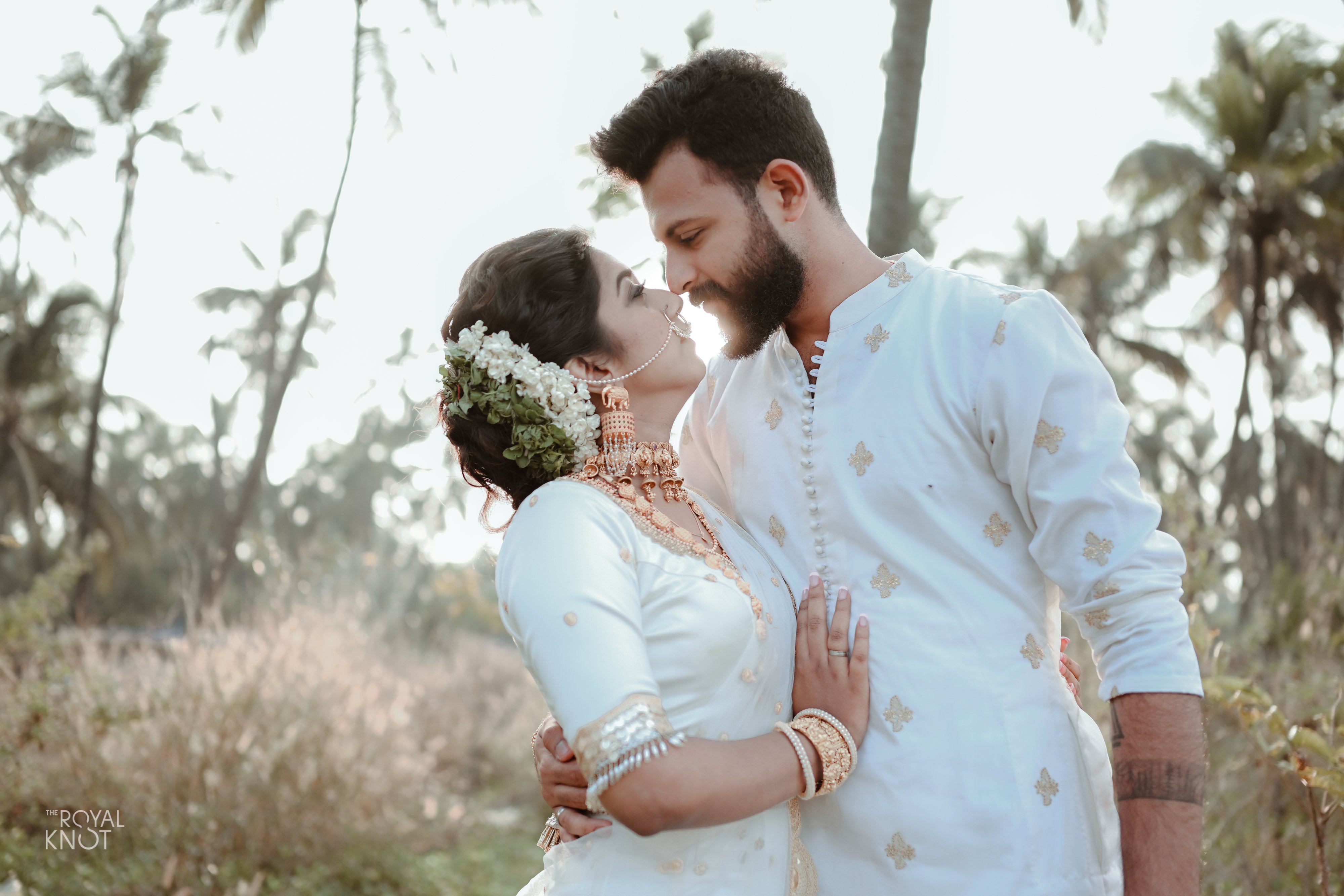 A Super Chill Kochi Wedding Where The Bride & Groom Did It All | WedMeGood